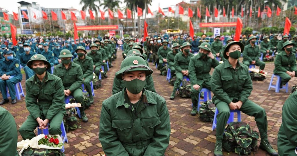 Mơ Đi Bộ Đội Có Điềm Báo Gì? Các Con Số May Mắn Giúp Dễ Phát Tài