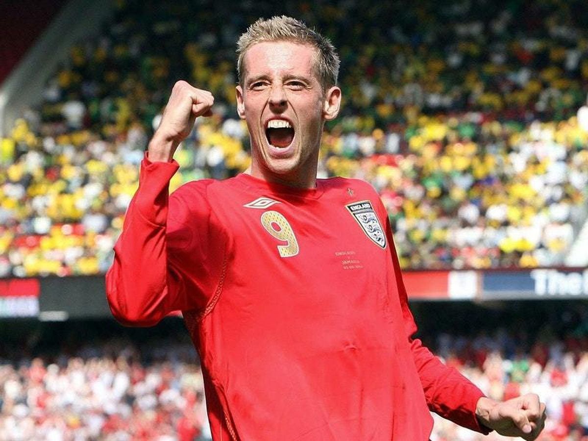 Peter Crouch Là Ai? Sự Nghiệp Bóng Đá Và Cuộc Sống Của Cựu Cầu Thủ